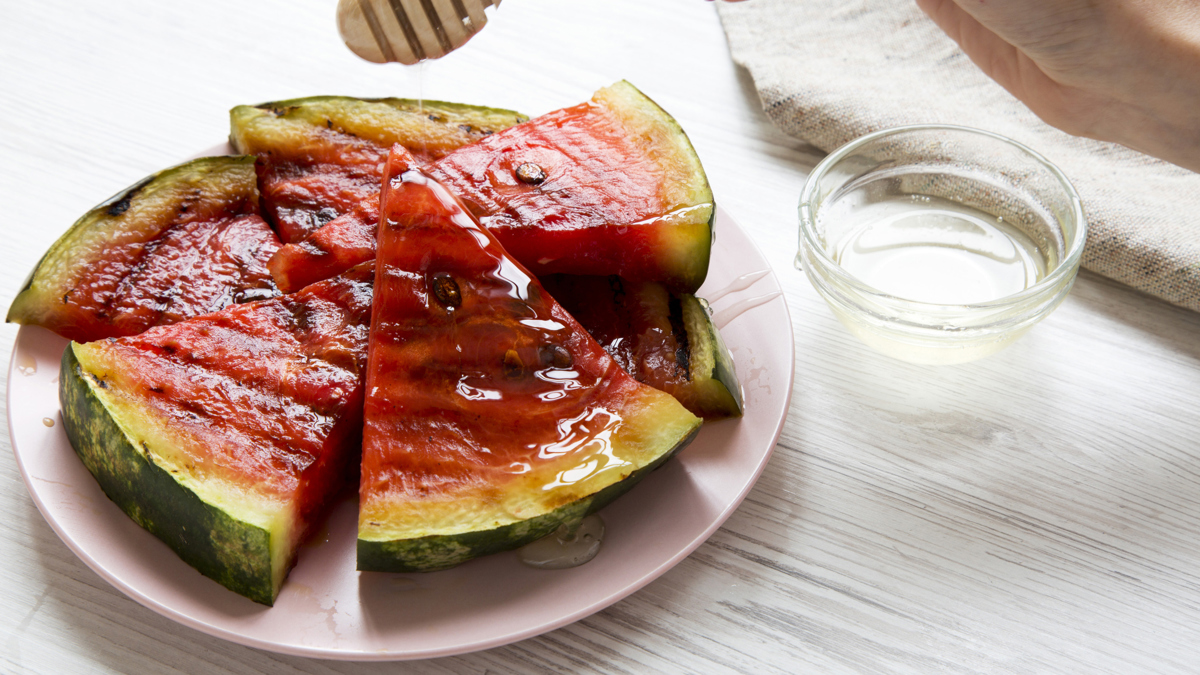 Comment griller du melon d’eau sur le barbecue | Cuisinez | Télé-Québec